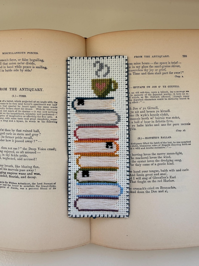 Book Stack Cross Stitch Bookmark (PDF Pattern) - Etsy