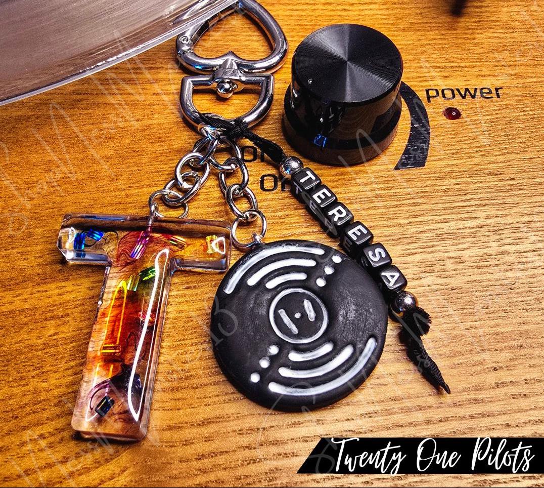 Twenty One Pilots Name Keychain or Bag Charms - Etsy