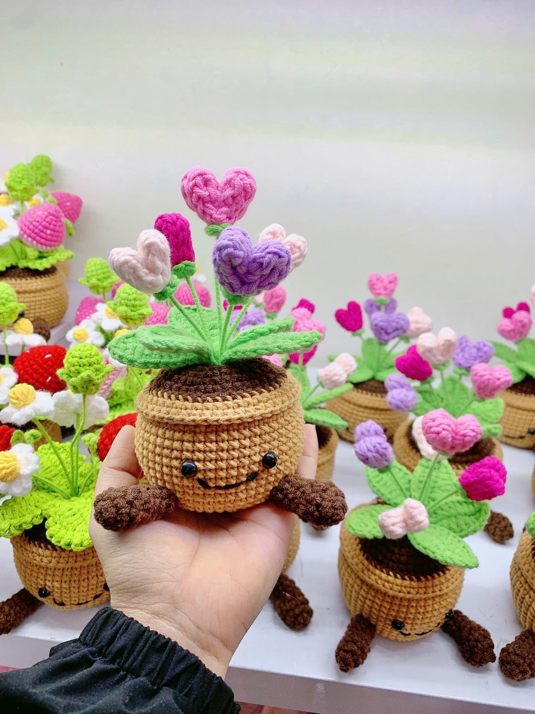 Crochet Heart Flower Pot, Handmade Amigurumi Plant, Cute Valentine Gift ...