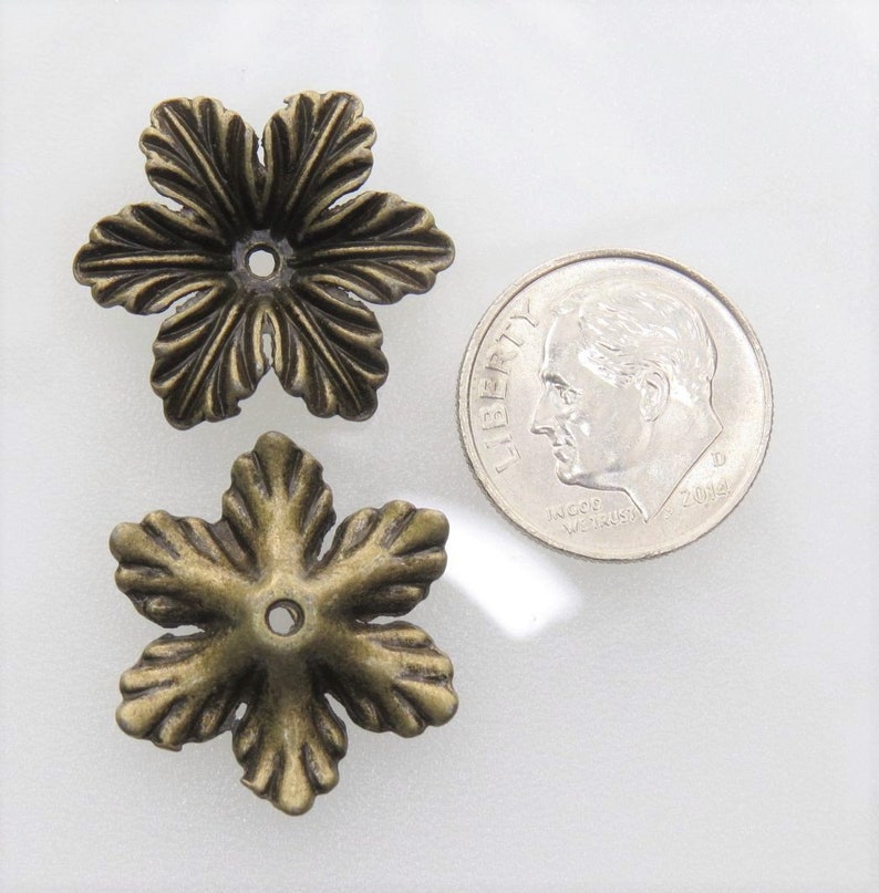 6 Petal 21x19x4mm Antique Brass Alloy Metal Flower Beads, Button ...