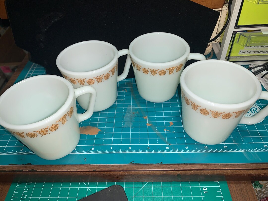Set of 4 Vintage Milk Glass Pyrex Coffee Mugs D-handle-butterfly Gold ...