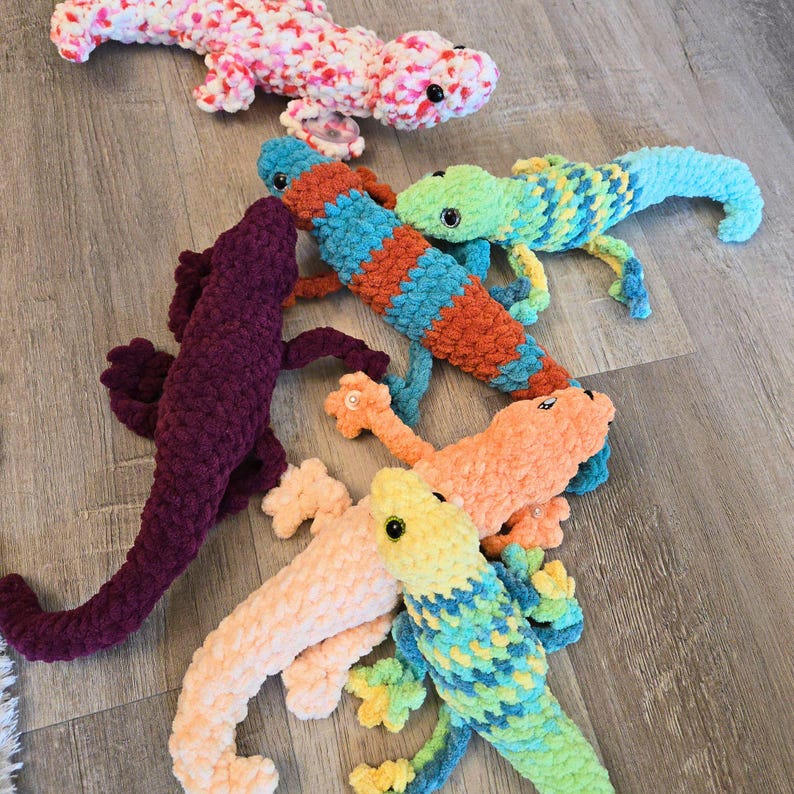 No-sew Crochet Lizard Pattern: Amigurumi Gecko Window Buddy (PDF ...