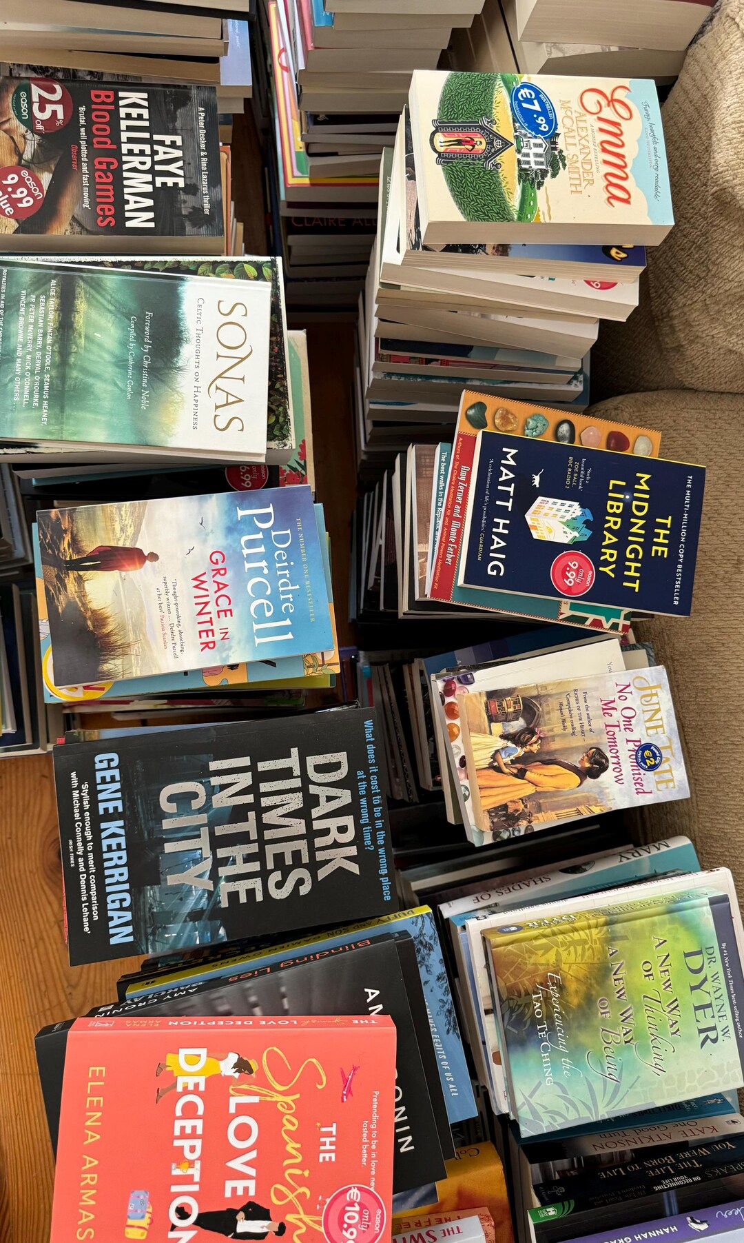 Mixed Book Goodie Bag 10 Book Bundle Surprise Selection of Second-hand ...