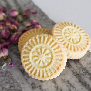 Date Maamoul Cookies, Maamoul Cookies, Date Filled Cookies, Semolina ...