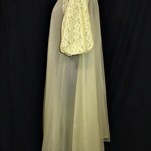 1950s Yellow Robe Vintage Nightwear Lounge Wear Peignoir Dressing ...
