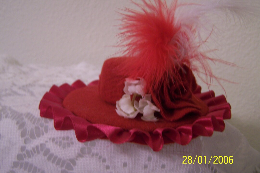 Small Red Hat - Etsy