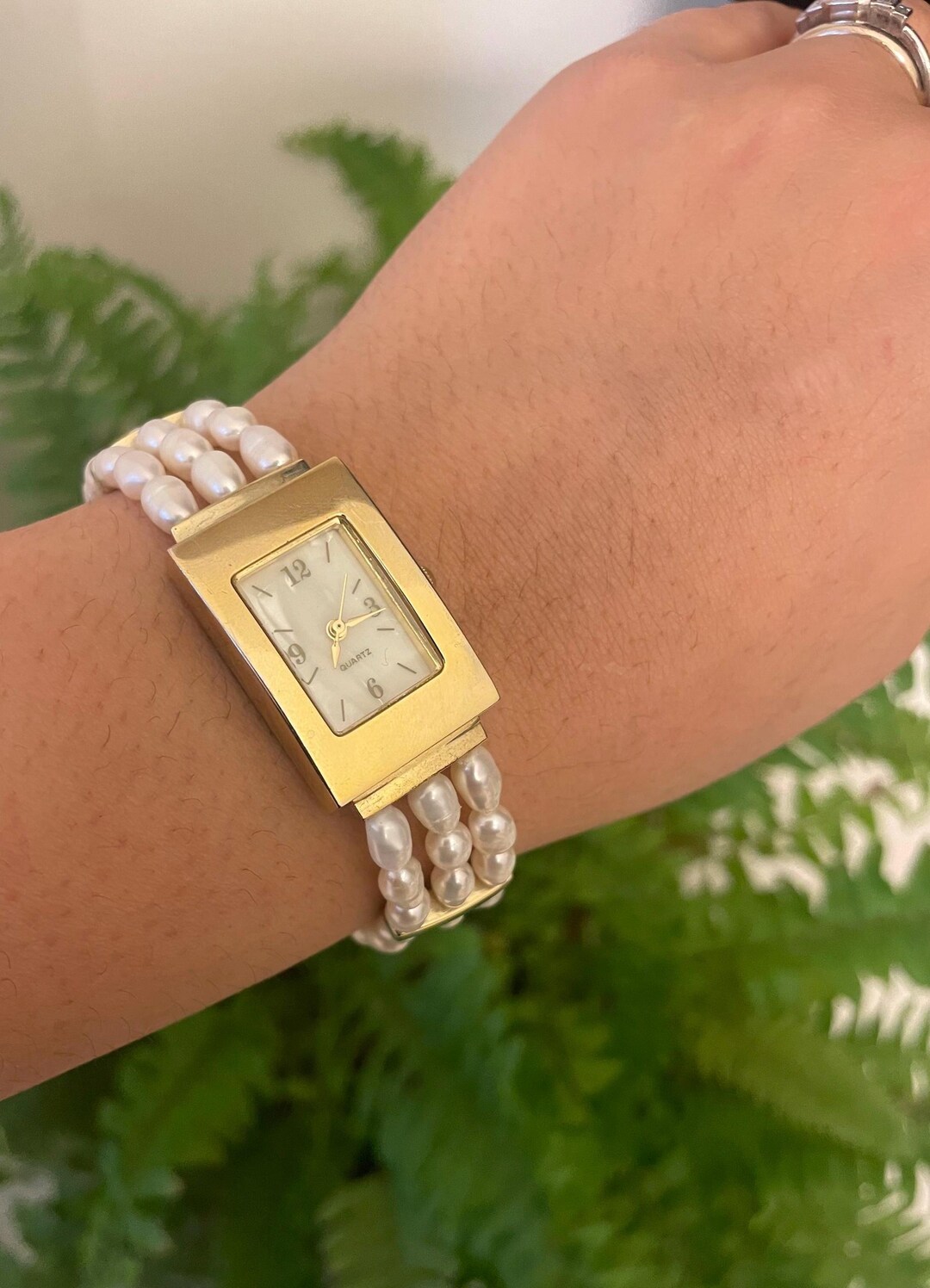 Vintage Pearl 90s Y2K Ladies Wristwatch Quartz Movement Gold Tone ...