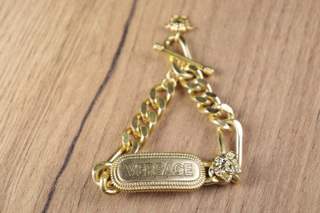 Versace Gold Rope Chain Classic Style Womens Bracelet Womens Fashion ...