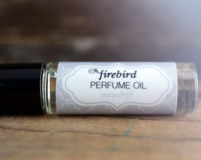 Snowdrift Perfume Oil, Peppermint, Vanilla, Evergreen - Etsy