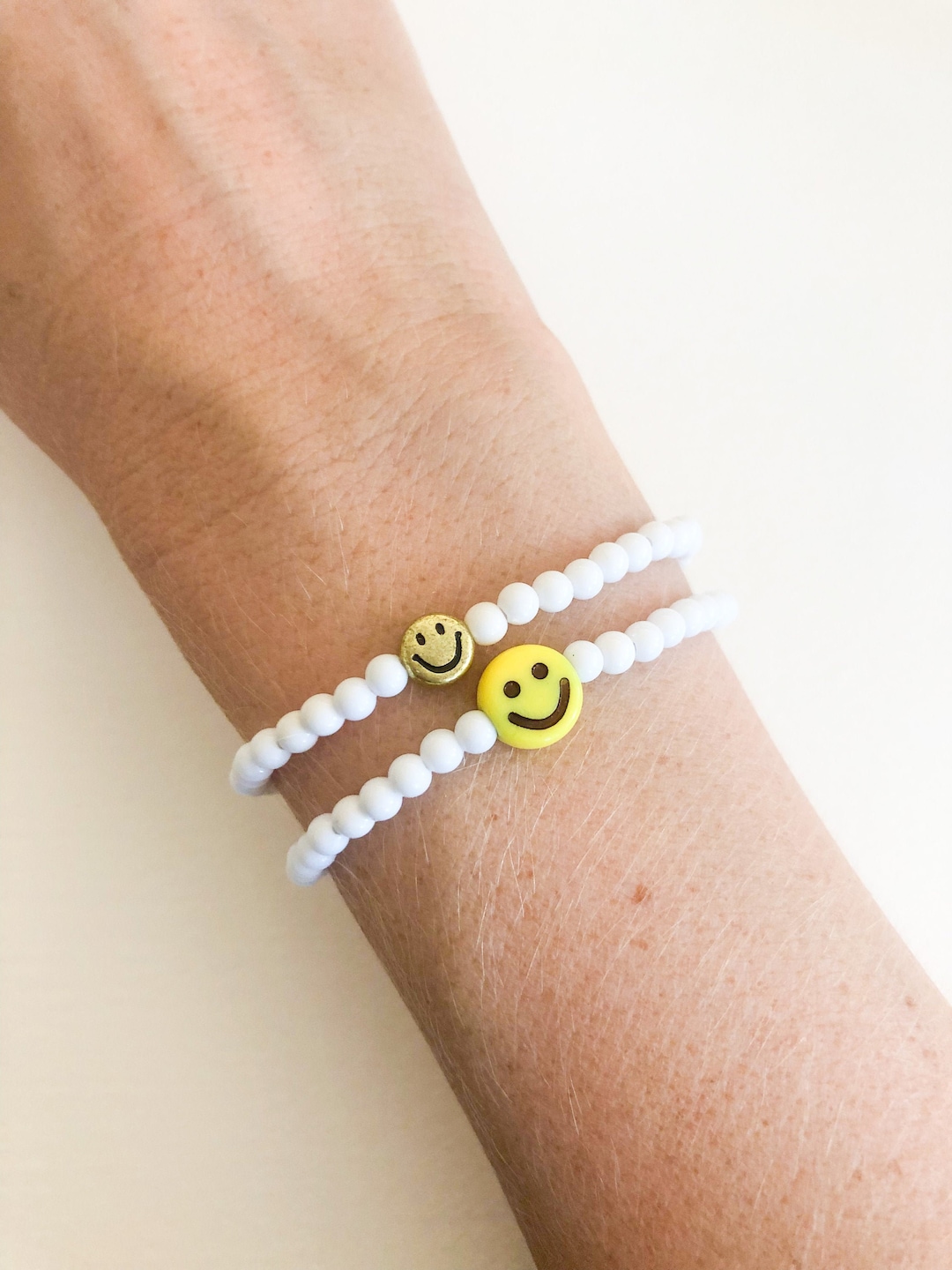 Trending Smiley Face Bracelet, White Beaded Stretchy Friendship ...
