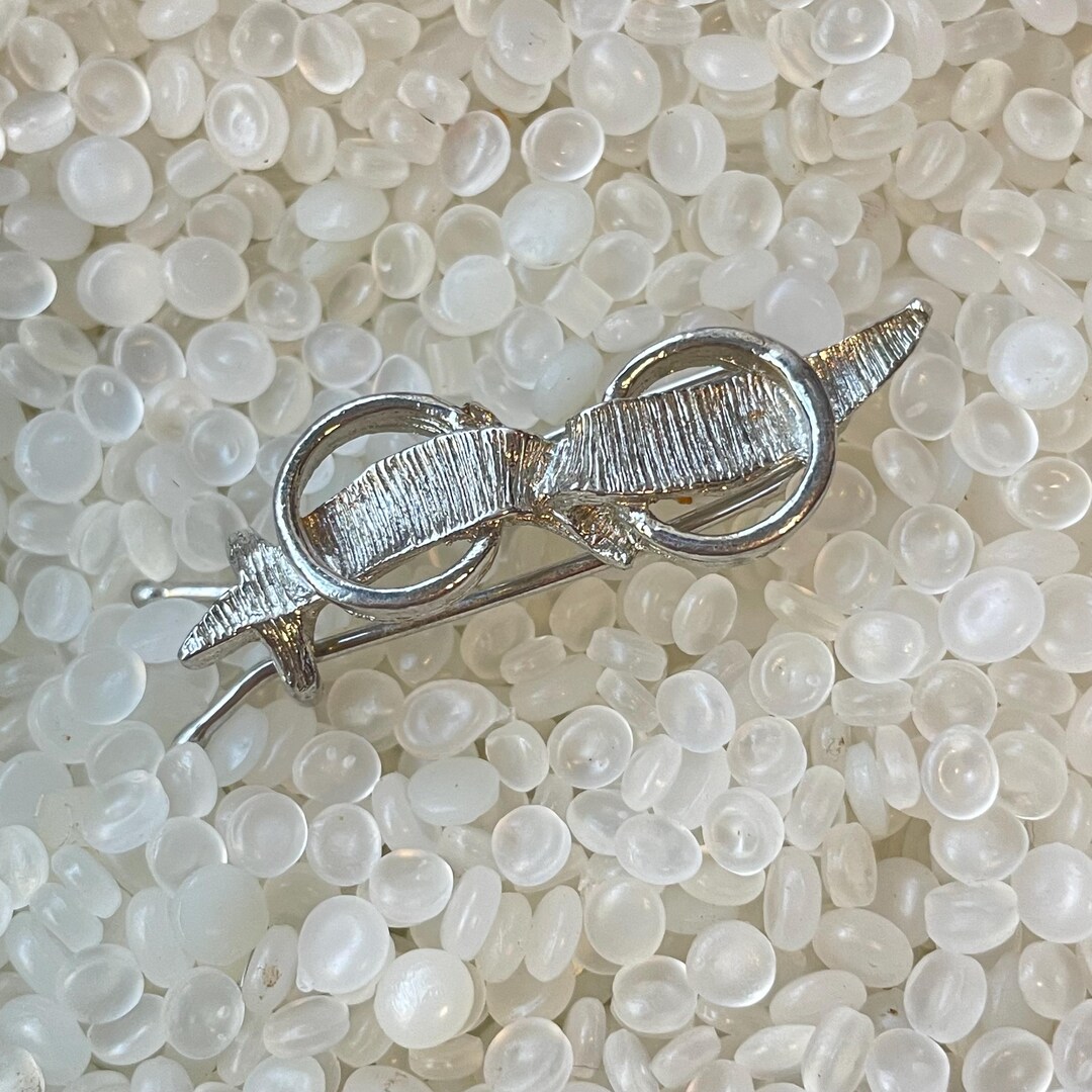 Vintage Hair Barrette , Silver Tone Ribbon Bow and Circle Barrette ...