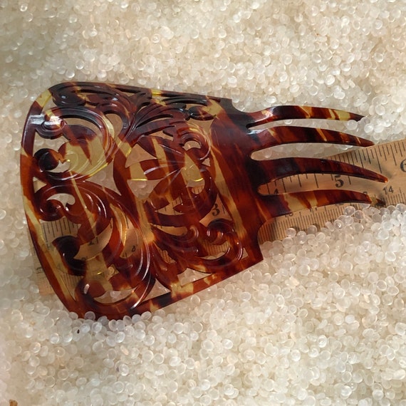 antique hair comb, large fan , intricate cut work, Ma… - Gem