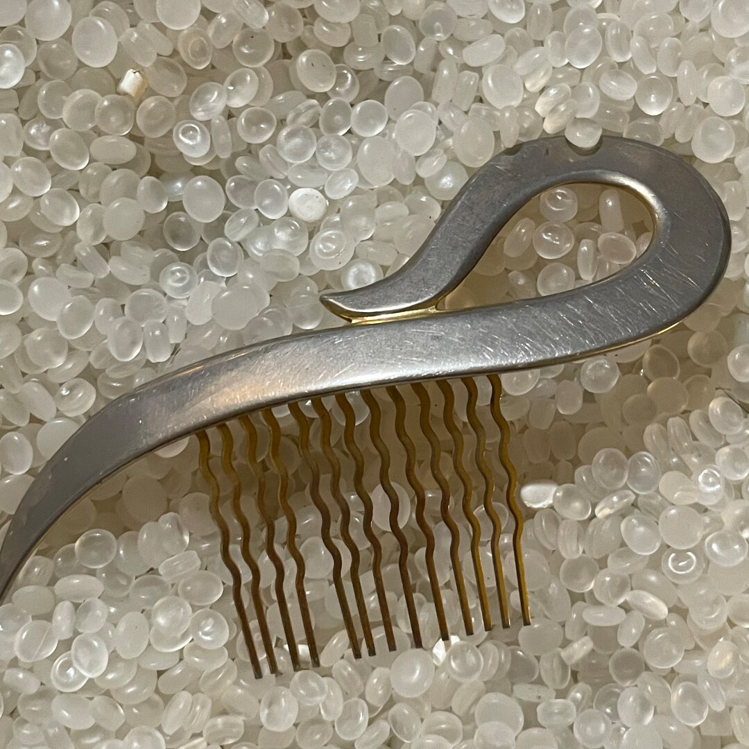 Vintage Comb,pale Gold Tone Art Deco Style, Swish Design ,hair Comb - Etsy