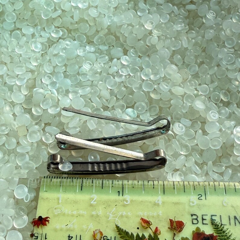 Vintage Barrettes ,molded Metal, Matching Pair,thin Narrow Barrettes ...