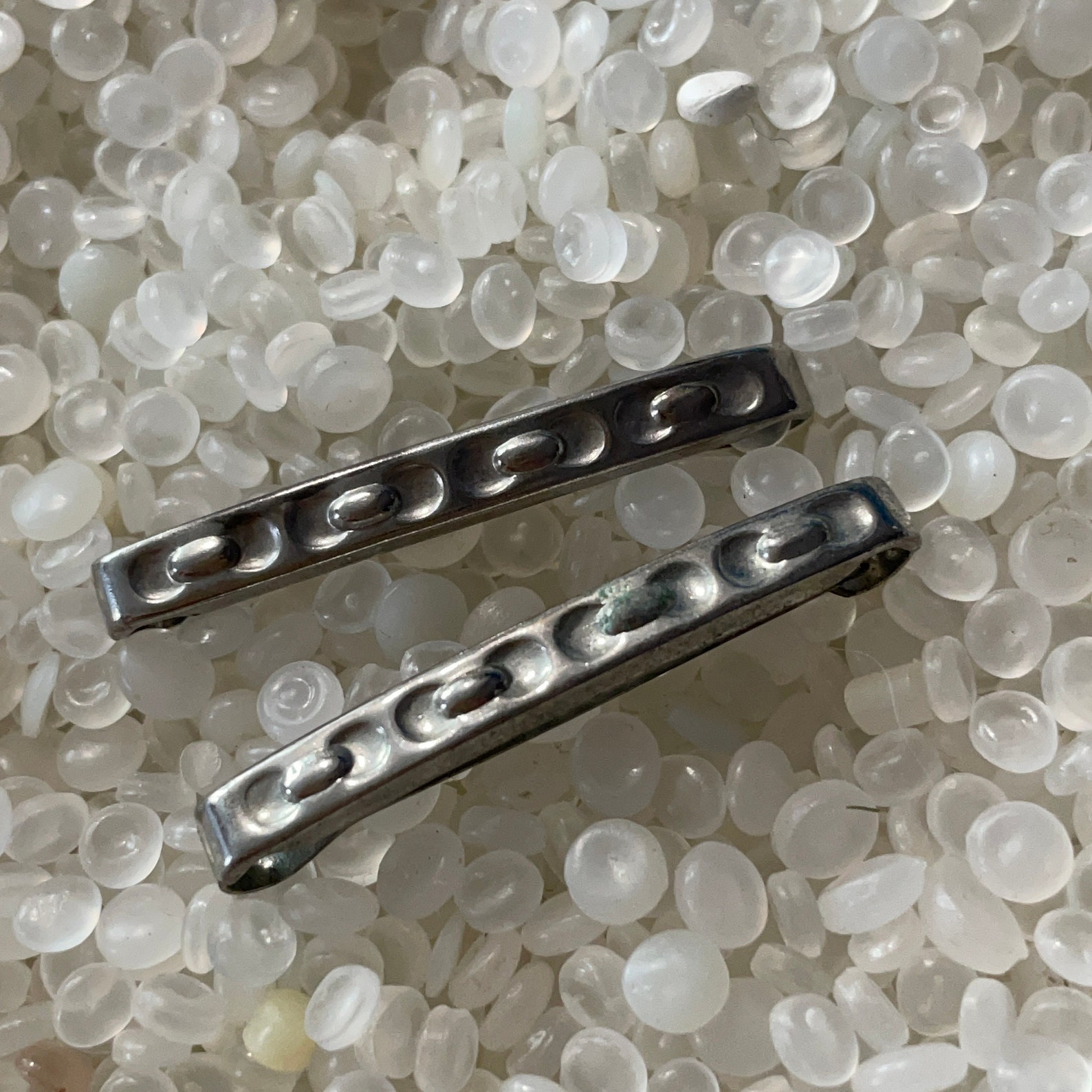 Vintage Barrettes molded Metal Matching Pairthin Narrow - Etsy