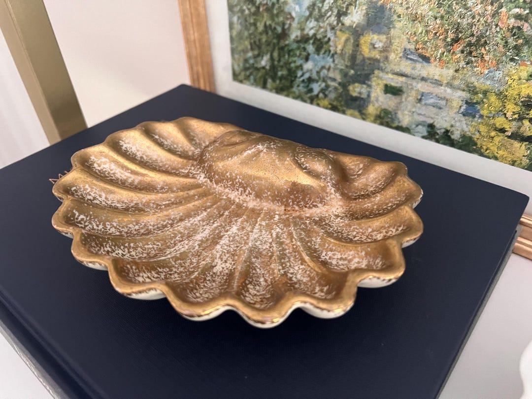 Porcelain Gold Detailed Shell Catch All Dish - Etsy