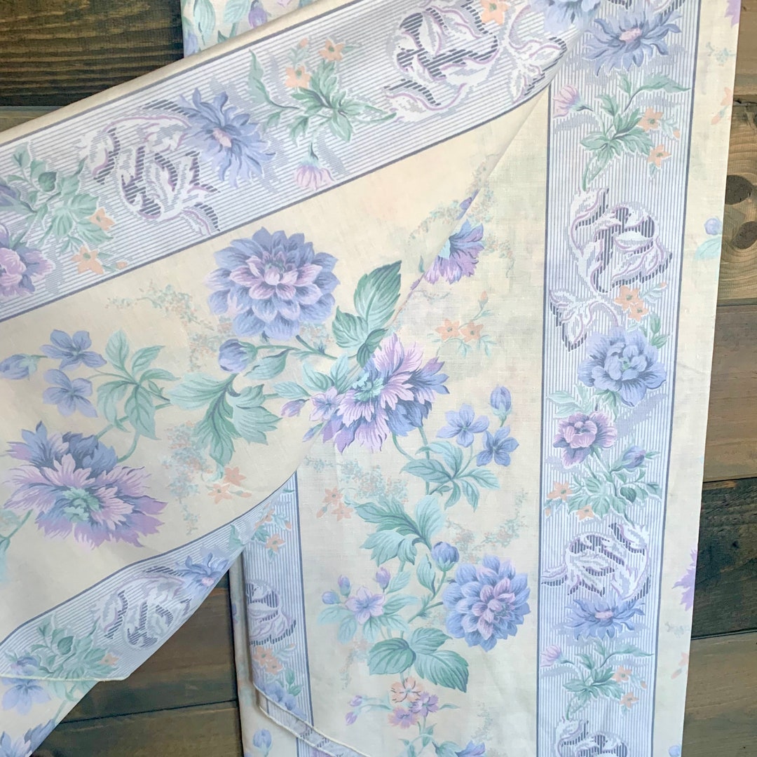 Vintage Round Floral Tablecloth / 90 Round Tablecloth / Blue Periwinkle ...