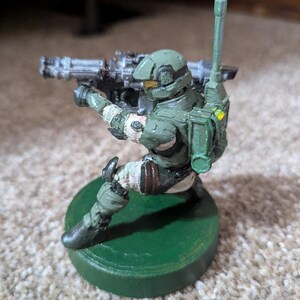 Masked Halo UNSC Marine Figurine Custom Hand Painted Kneeling Pose With ...