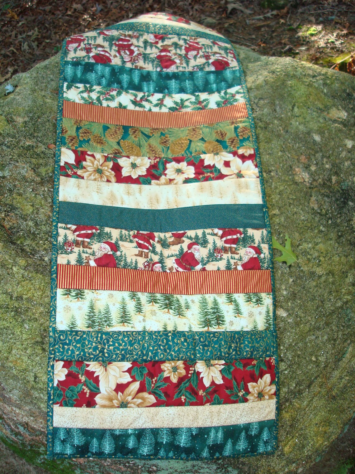 Christmas Table Runner / Quilted Table Runner - Etsy