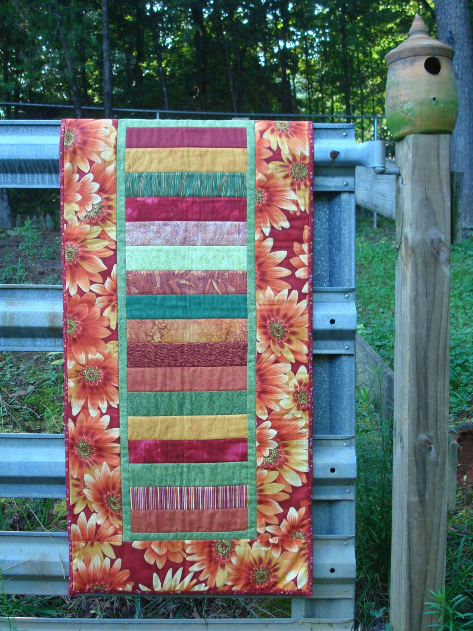 Fall Table Runner / Floral Table Runner / Quilted Table Runner / Daisy ...