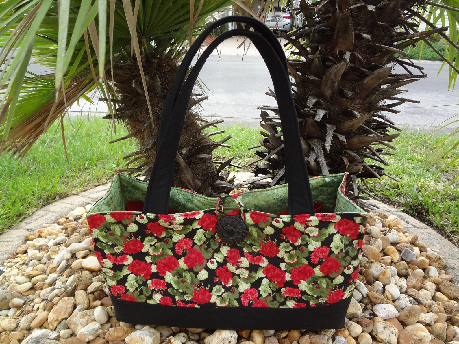 Red Geranium Tote Bag / Floral Quilted Bag / Geraniums and - Etsy