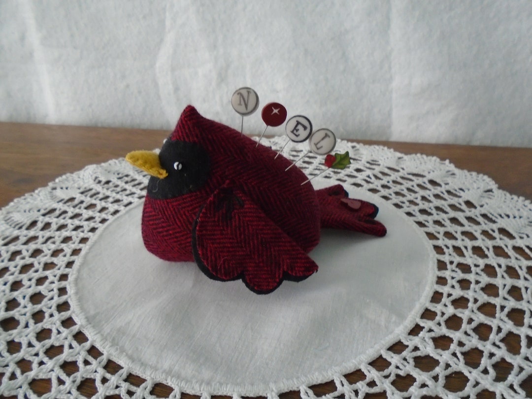 Red Cardinal Pin Cushion / Wool Pin Cushion / Specialty Pin Cushion - Etsy