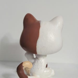 LPS Paw-up Kitty Repaint Custom - Etsy