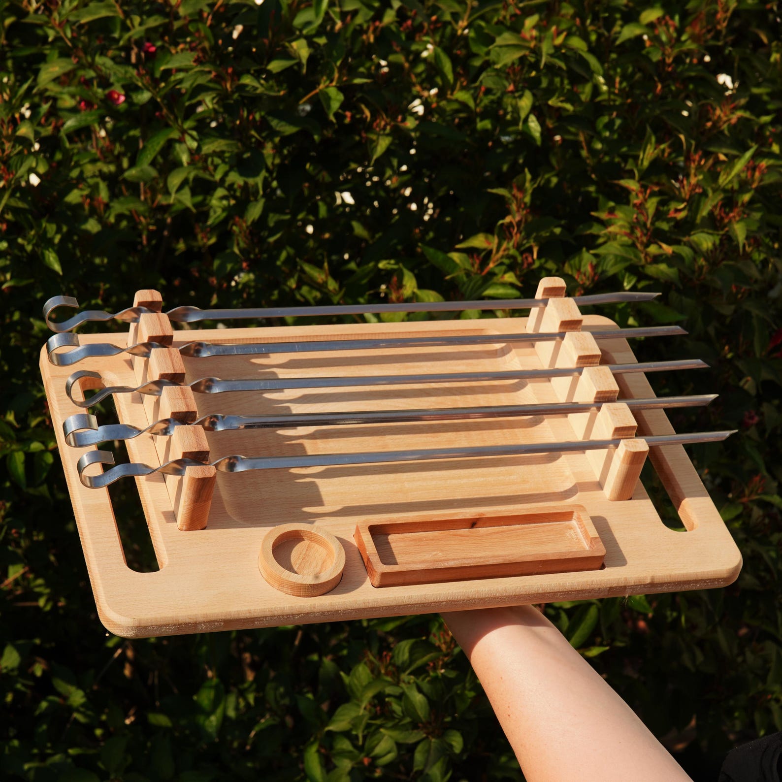 BBQ Serving Board With Skewer Slots and Sauce Holder, Grill Master Gift ...