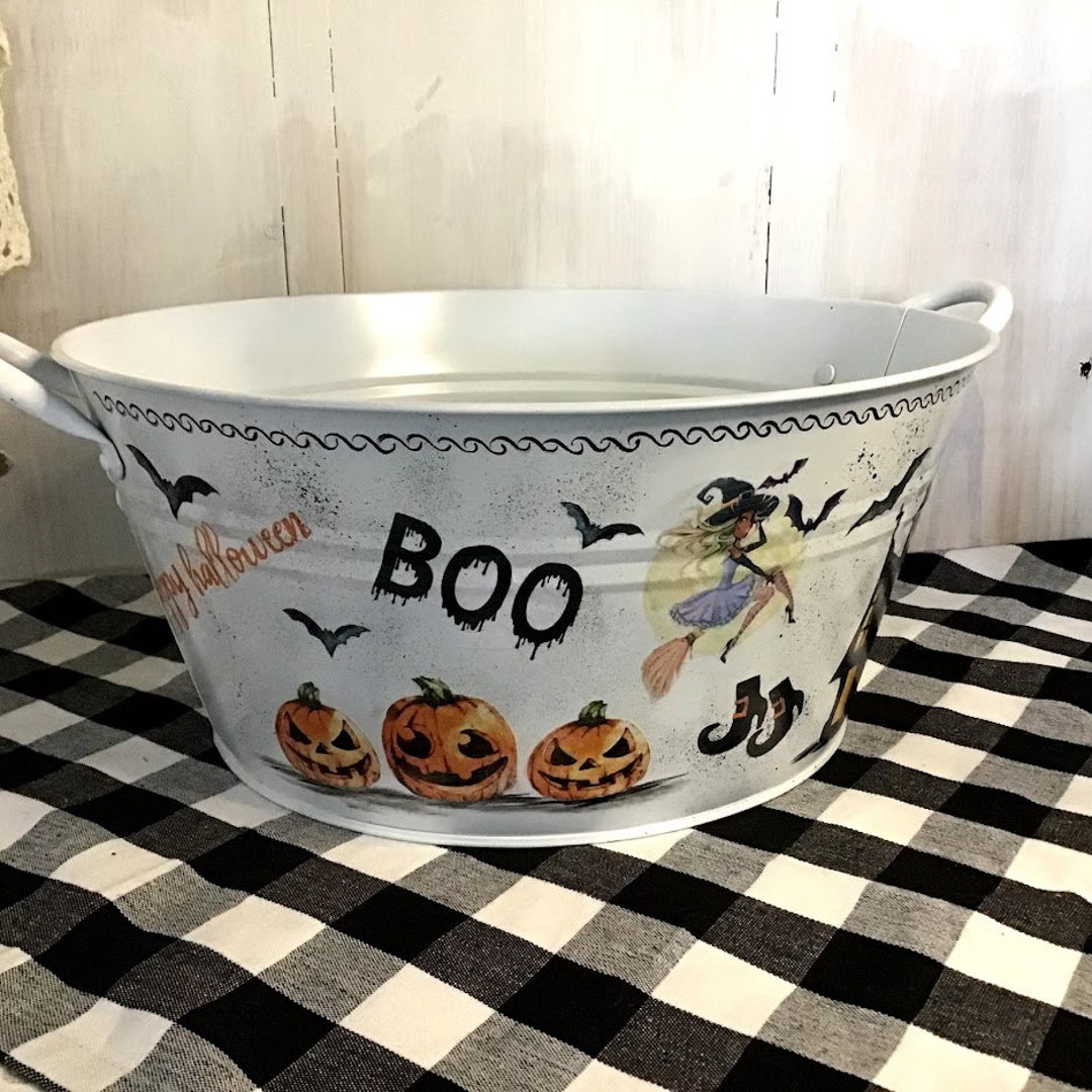 Halloween Trick or Treat Bucket, Halloween Party, Trick or Treat ...