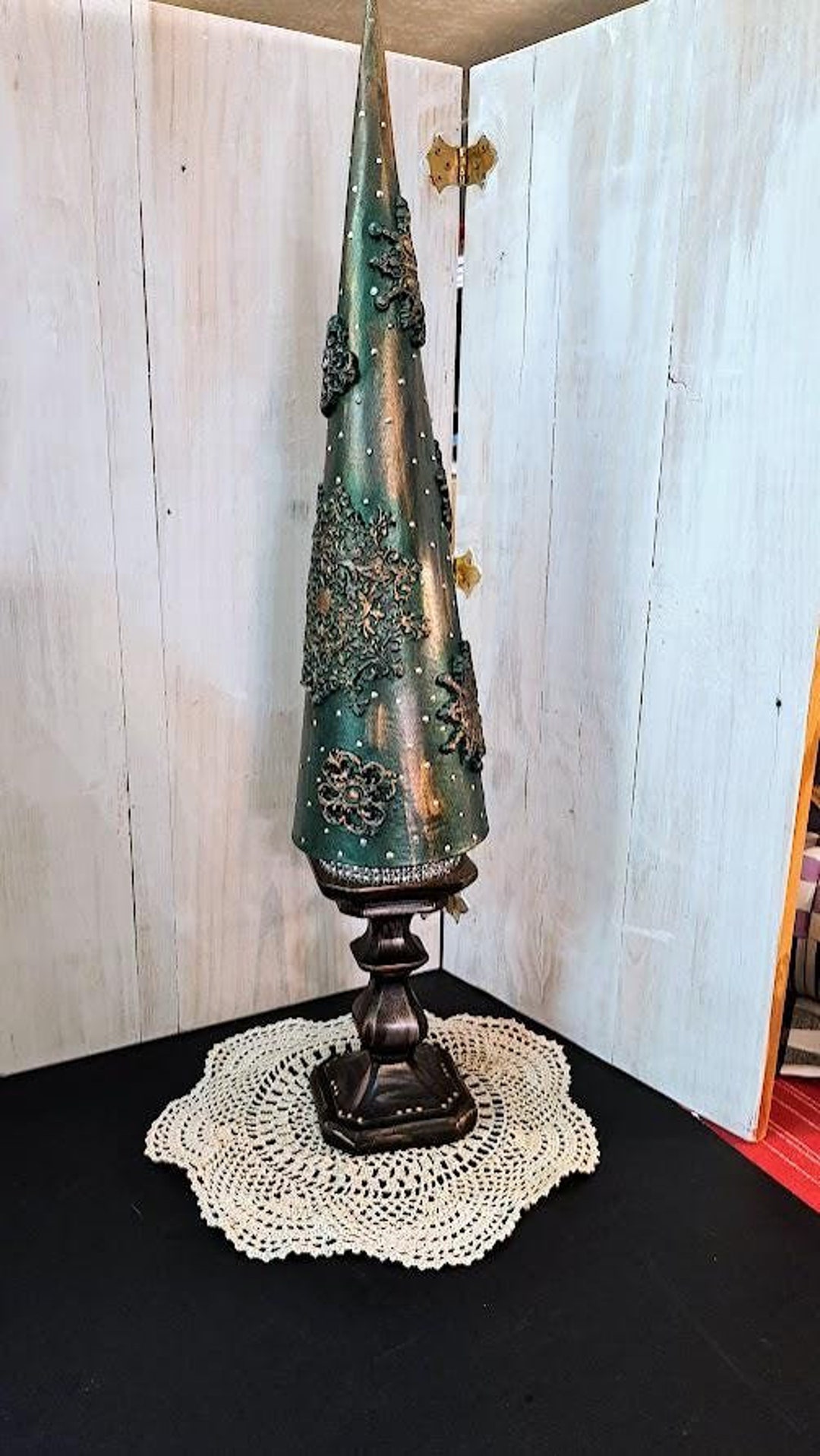 Decorative Christmas Tree With Snowflakes Modern Freestanding Tabletop ...