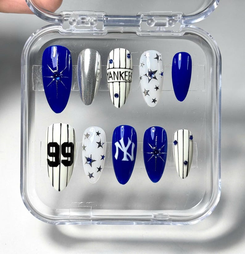 NY Yankees Press-on Nails: Royal Blue Baseball Theme With Star Accents ...