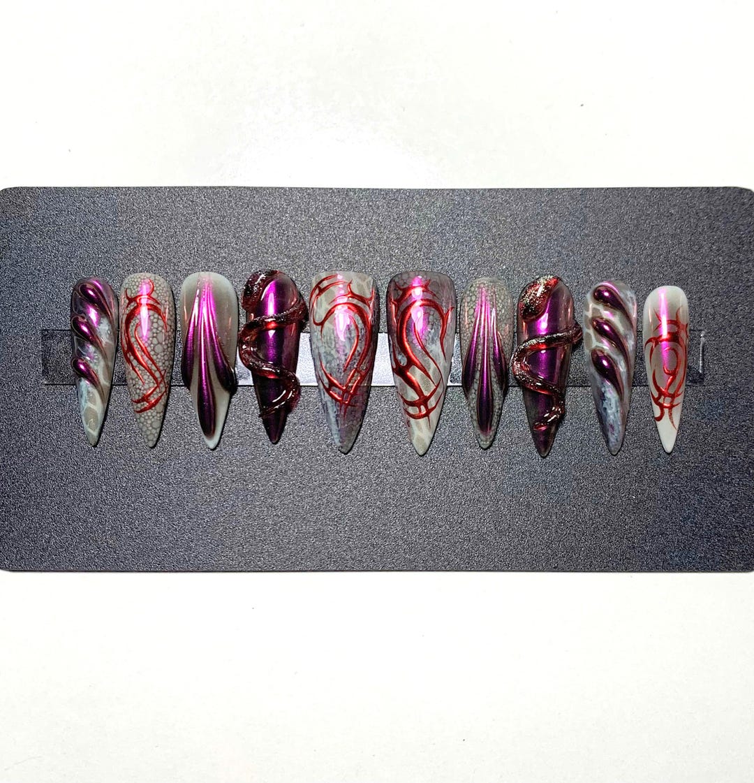 V39 - Red Chrome Snake With Black and Red Press on Nail, Y2K Nail, Fake ...