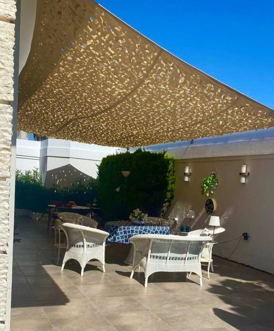 Porch Sun Shade, Custom UV Protected Polyester Water, Repellent Awning ...