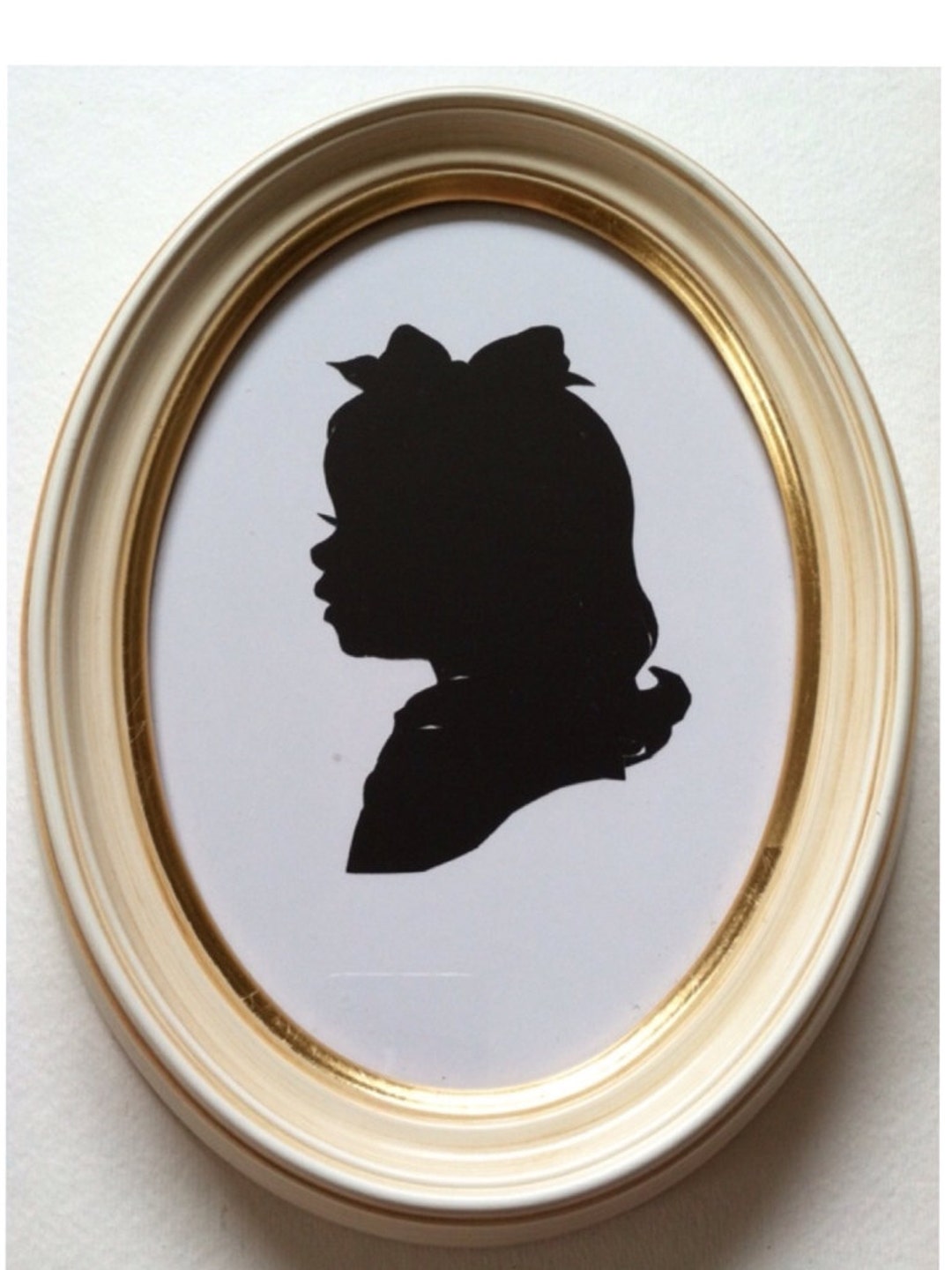 5x7 Antiqued Ivory Oval Wood Frame for Silhouettes With Hand Gold ...