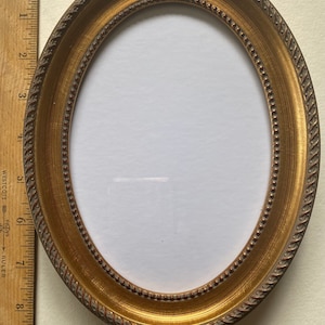 5x7” Inch Gold Oval Wood Frame for Silhouettes - Etsy