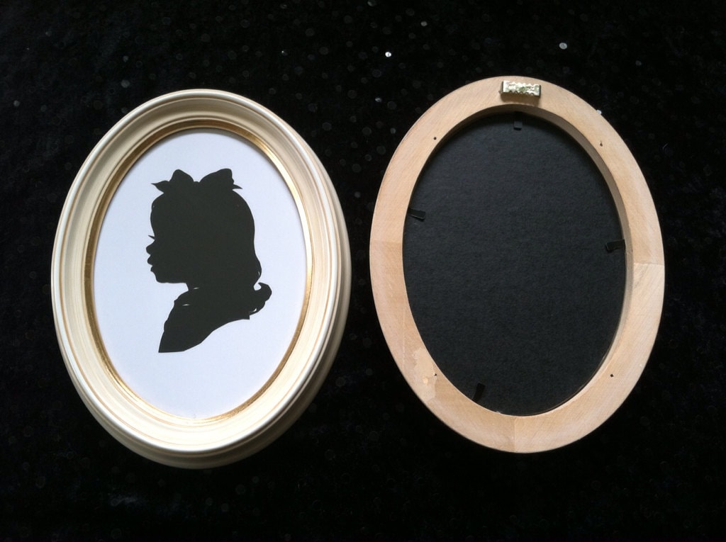 5x7 Antiqued Ivory Oval Wood Frame for Silhouettes With Hand - Etsy