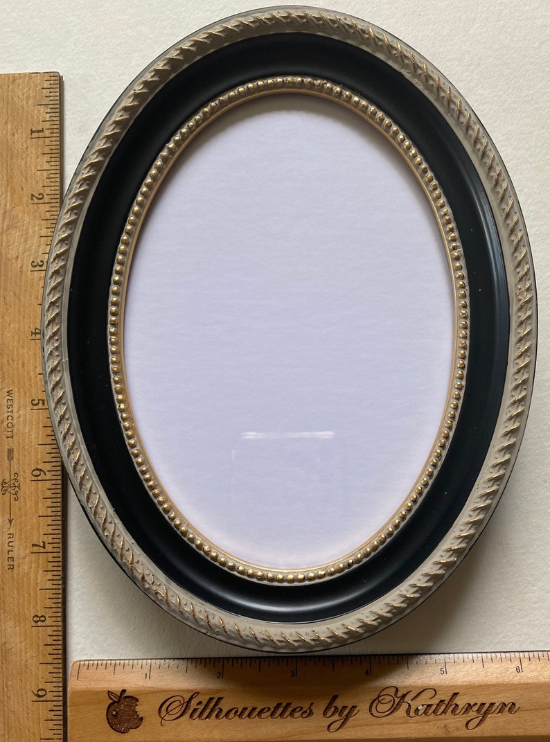 5x7 Black With Beaded Edge Oval Wood Frame for Silhouettes - Etsy