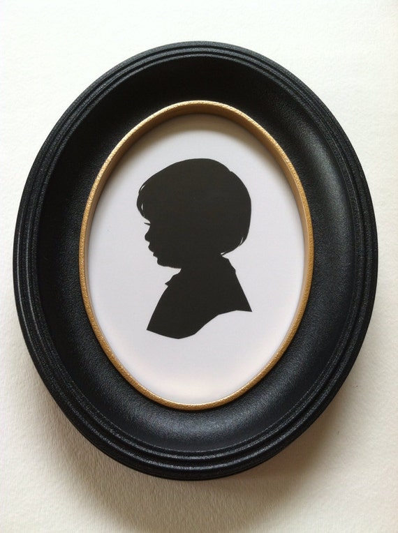 5x7 Silhouette Frame Classic Disney Silhouette Oval Frame Thick Quality Black PLASTIC Oval Frame With Hand Painted GOLD Inner Lip Etsy