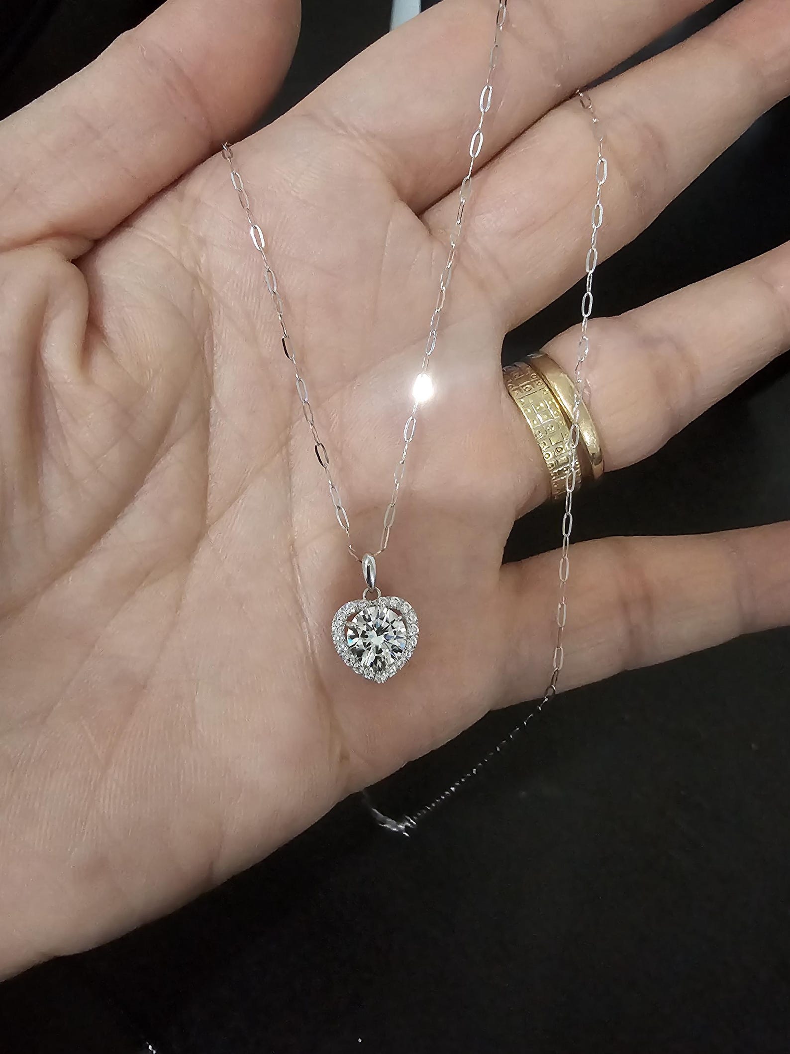 18k Real Saudi White Gold Set With Chain Size 18 Inches - Heart Studs ...