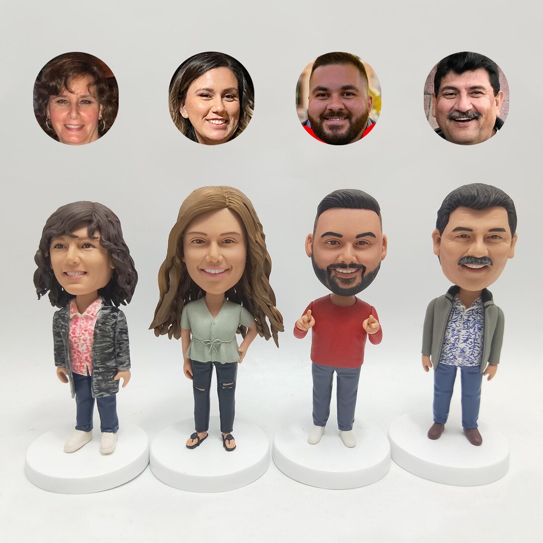 Customized Family Bobbleheads, Personalized Custom Family 3D ...