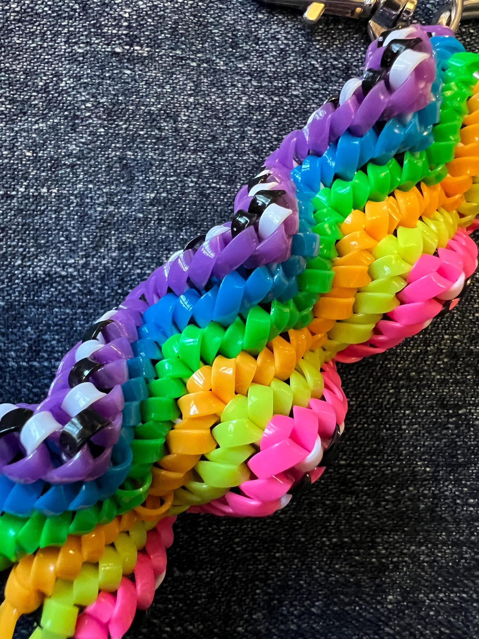 Multi Color Rainbow 90's Neon Zigzag Keychain | Bag Charm | Multicolor ...