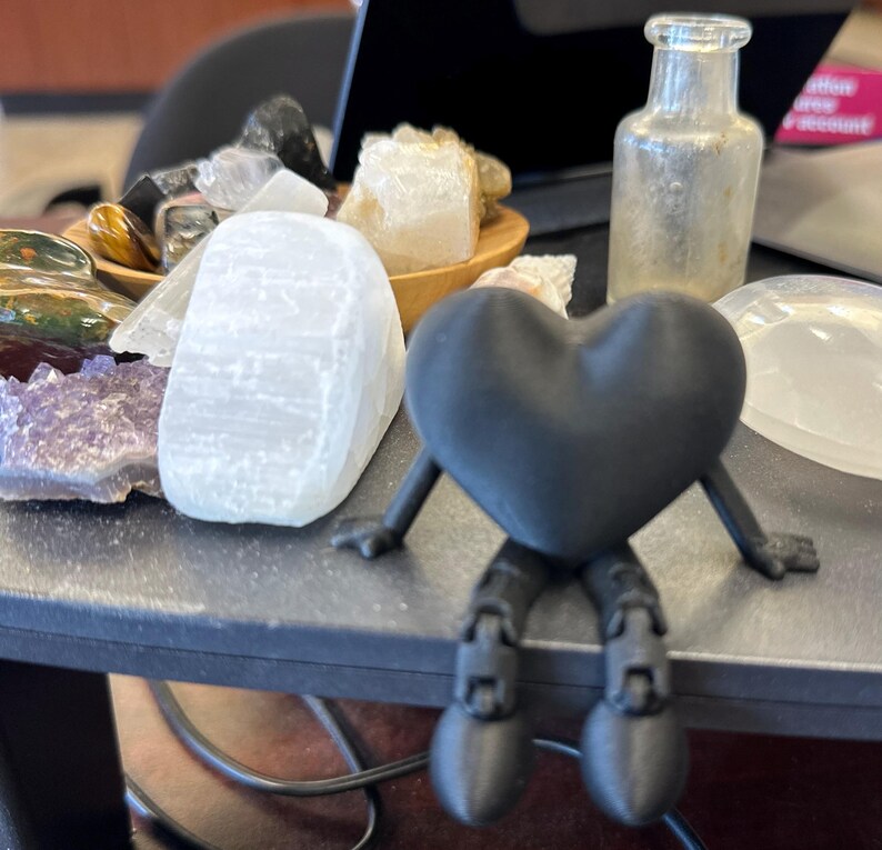 3d Printed Heart With Articulated Legs - Etsy