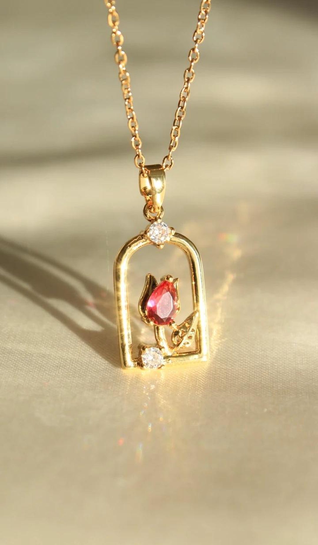 Red Tulip in Glass Dome Necklace – Gold-tone Chain, Elegant Flower ...