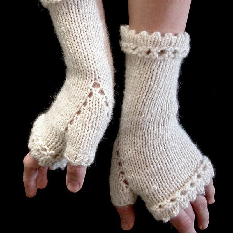 Gauntlet Pattern - Etsy