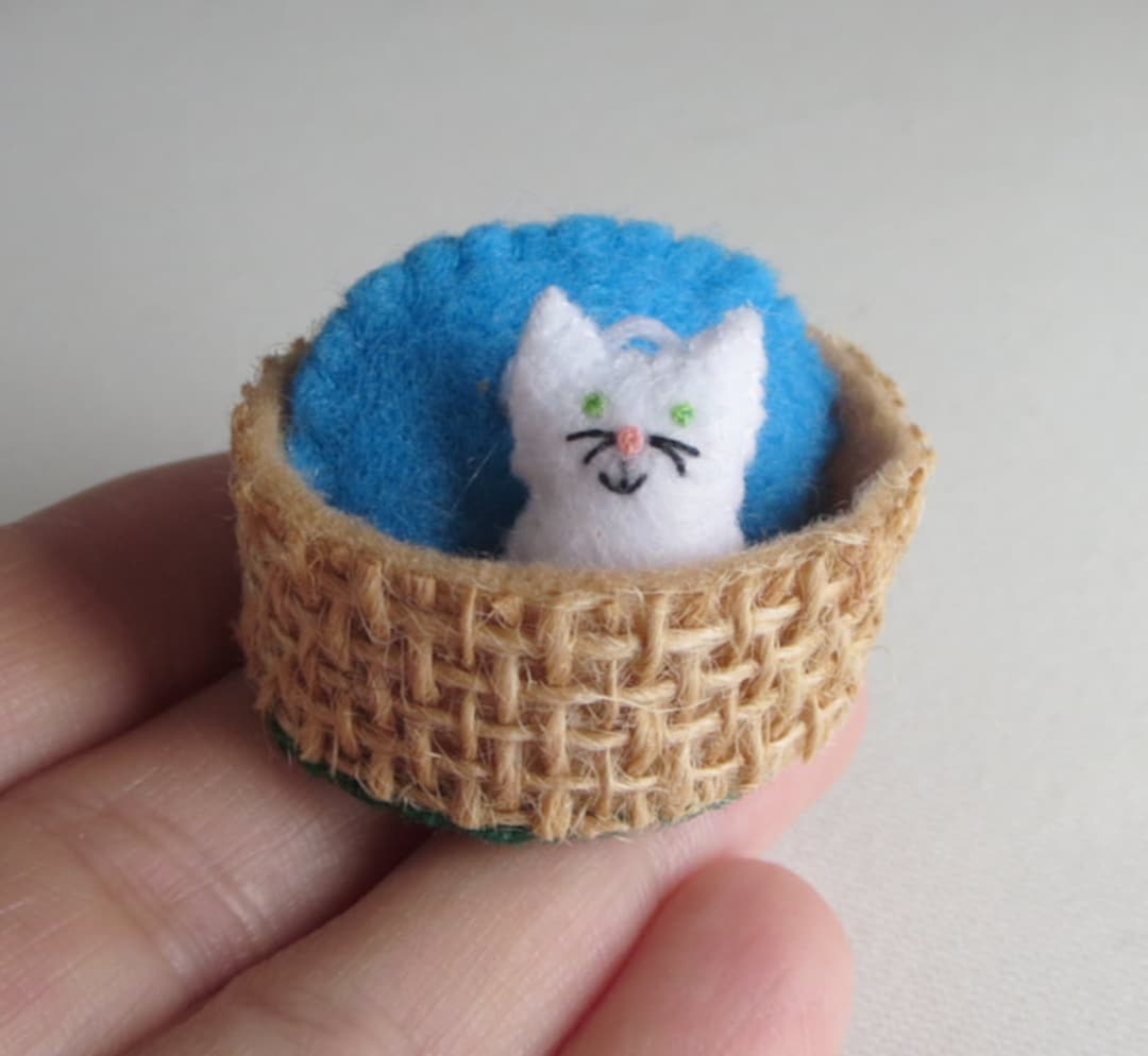 Tiny White Cat Miniature Felt Stuffed Animal , Tiny Felt Animal ...