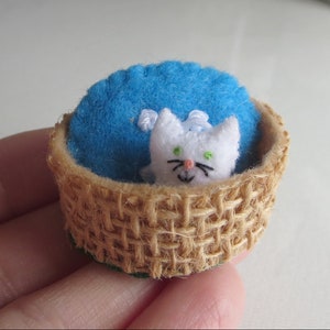 Tiny White Cat Miniature Felt Stuffed Animal , Tiny Felt Animal ...