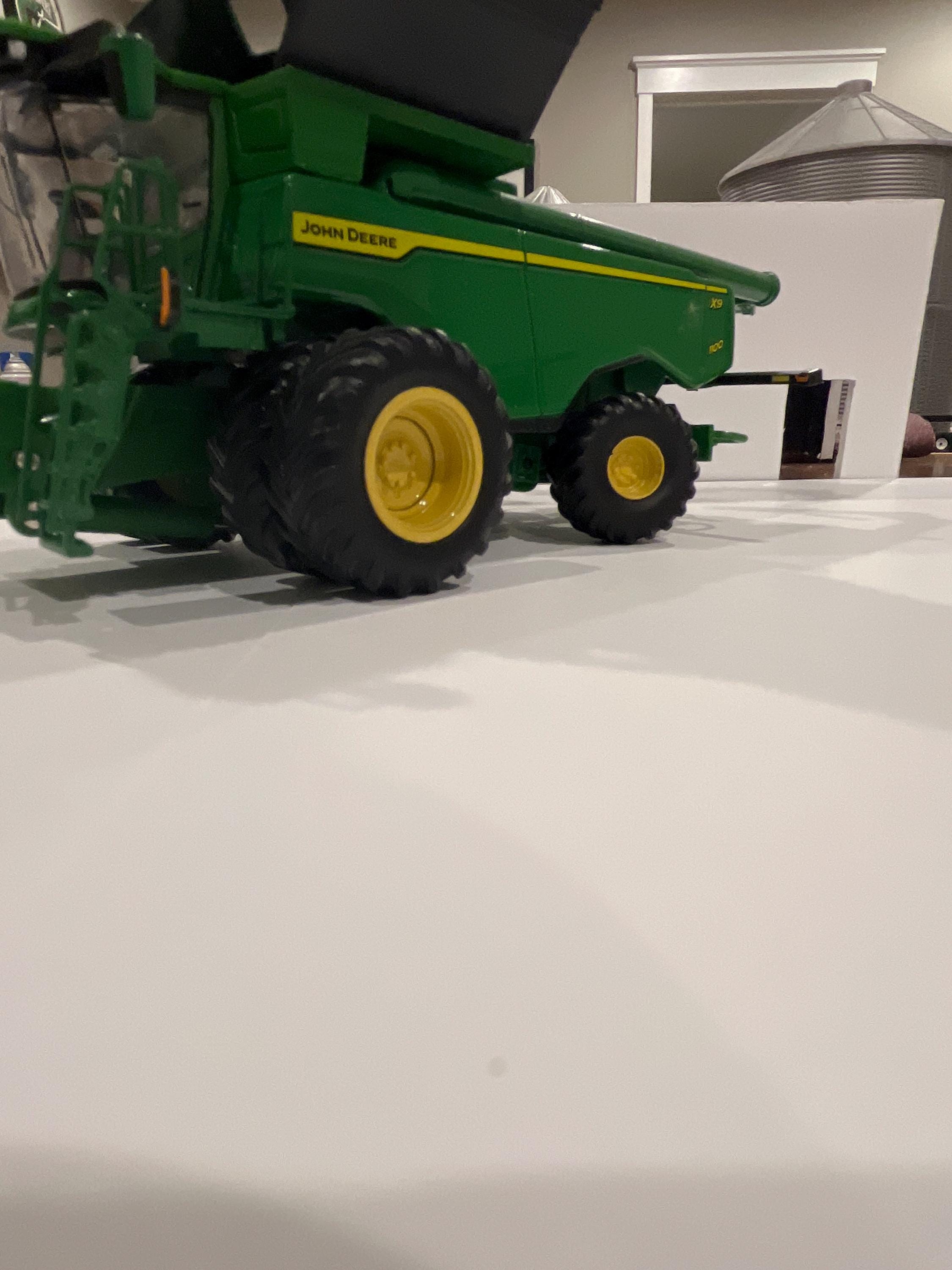 1/64 X9 Rear Turning Axle - Etsy