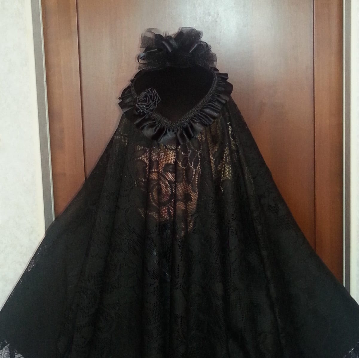 Mourning veil store