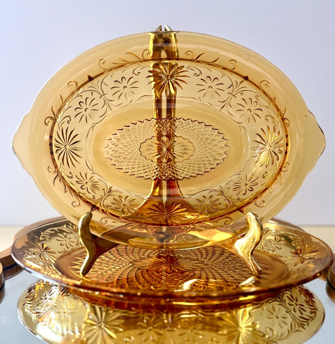 Indiana Glass Amber Daisy Vegetable Bowl and Oval Dish - Etsy