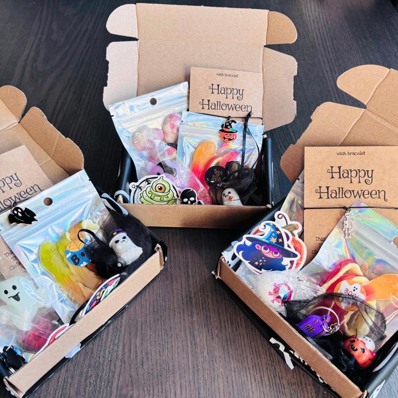 Halloween Gift - 60+ Gift Ideas for 2024